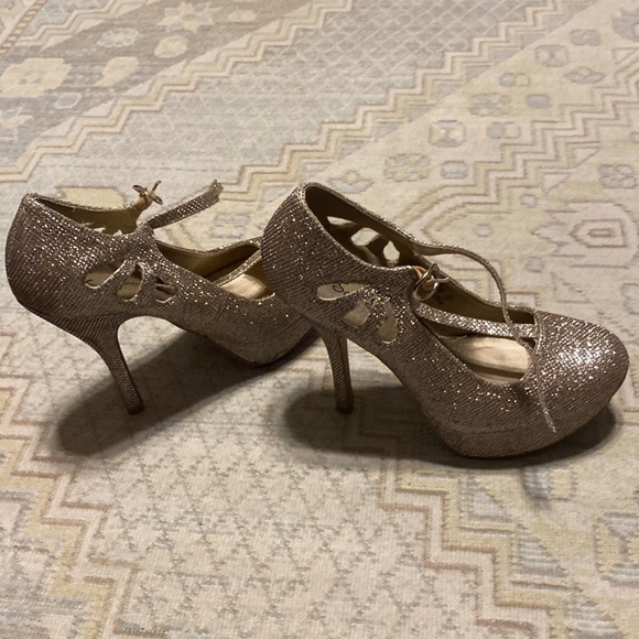 Sassy Sexy | Shoes | Sassy Sexy Gold Glitter Ankle Strap High Heels ...